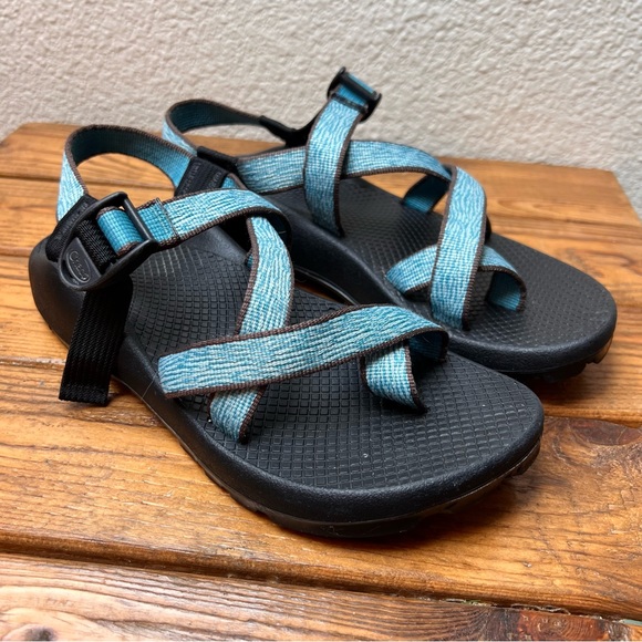 Chaco | Shoes | Chaco Sz 8 Blue Brown Toe Loop Outdoor Womens Sandals ...